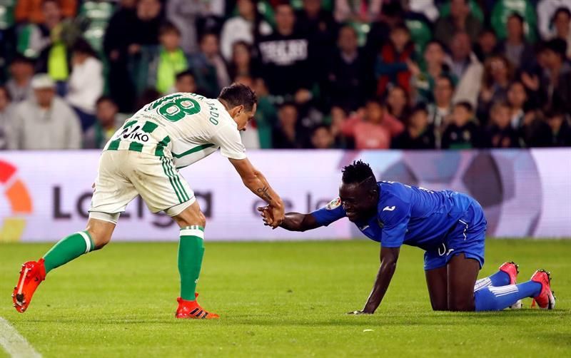 Djené amplía su contrato con el Getafe hasta 2023 - Estadio Deportivo