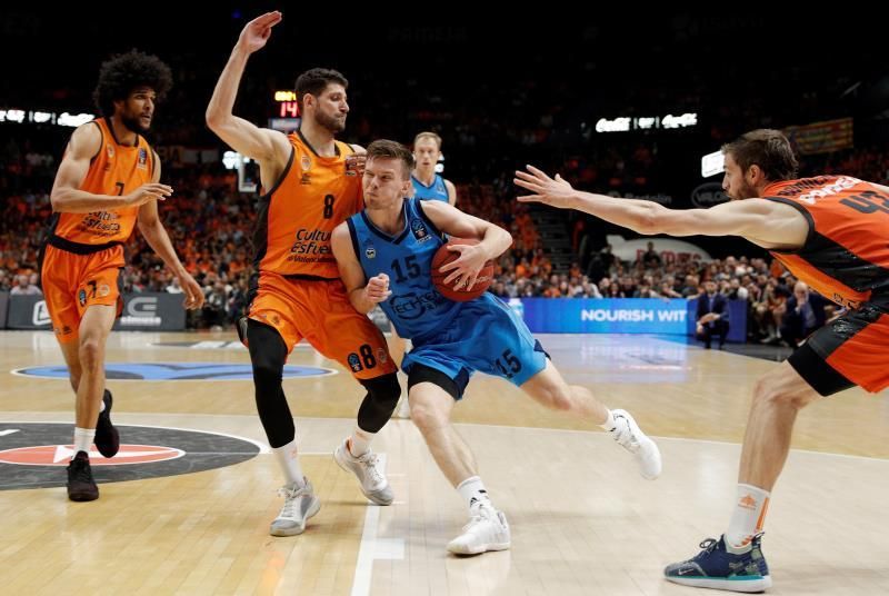 89-63: Un Valencia con carácter conquista su cuarta Eurocopa e irá a ...