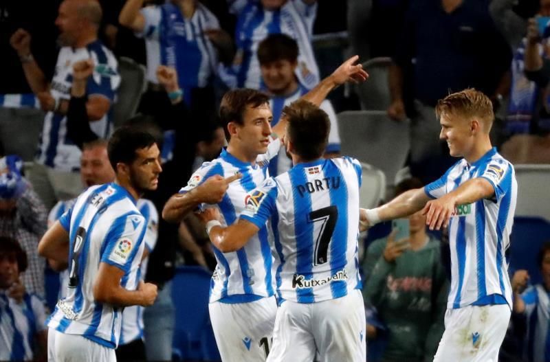 El Sevilla, a disipar dudas ante una Real que llega lanzada - Estadio ...