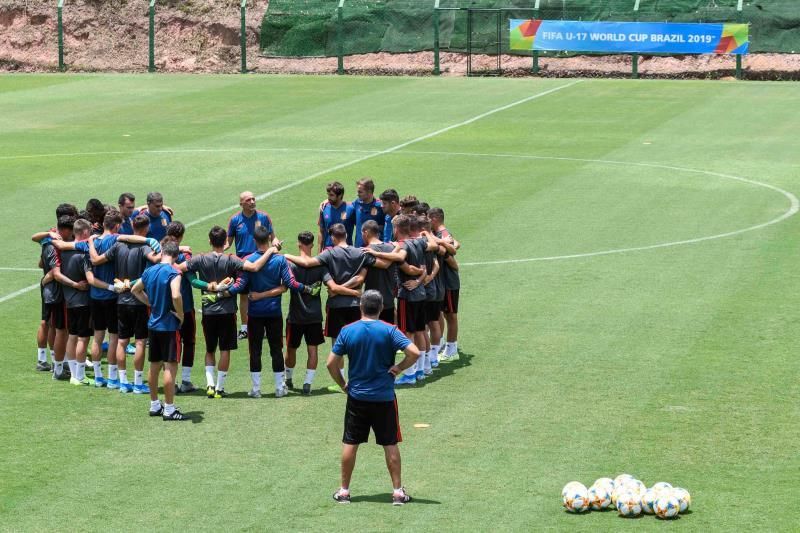 Álex Blesa sustituye al lesionado Yéremi Pino en el Mundial sub17 de ...