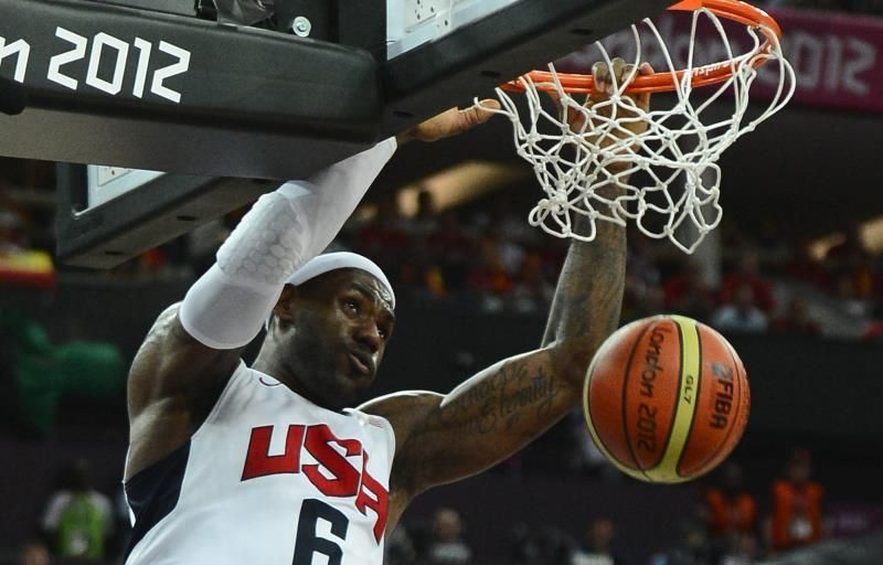 Colangelo cree que LeBron James no volverá con 36 años al equipo ...