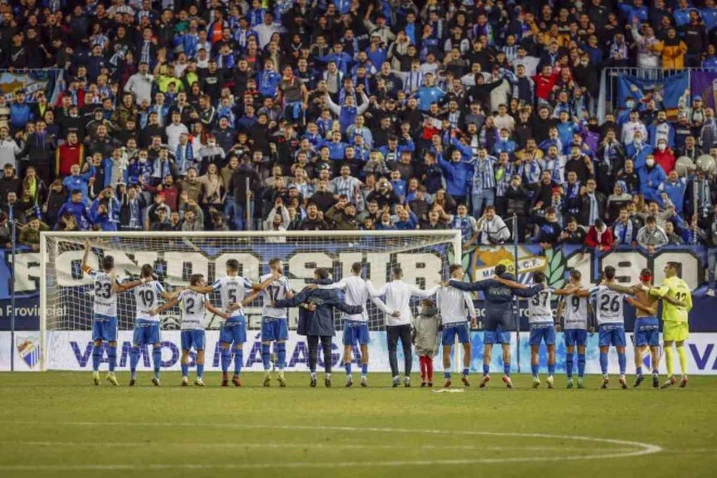 Málaga CF | La locura de los aficionados del Málaga - Estadio Deportivo