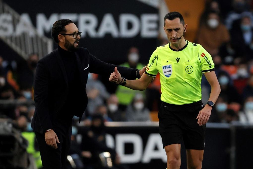 El Efesé, fuerte en casa, busca la sorpresa ante el Valencia - Estadio ...