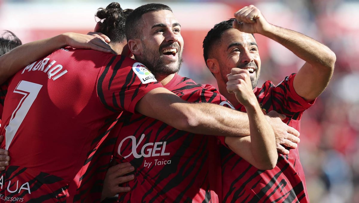 Dos 'anfitriones' para el Villarreal en Son Moix - Estadio Deportivo