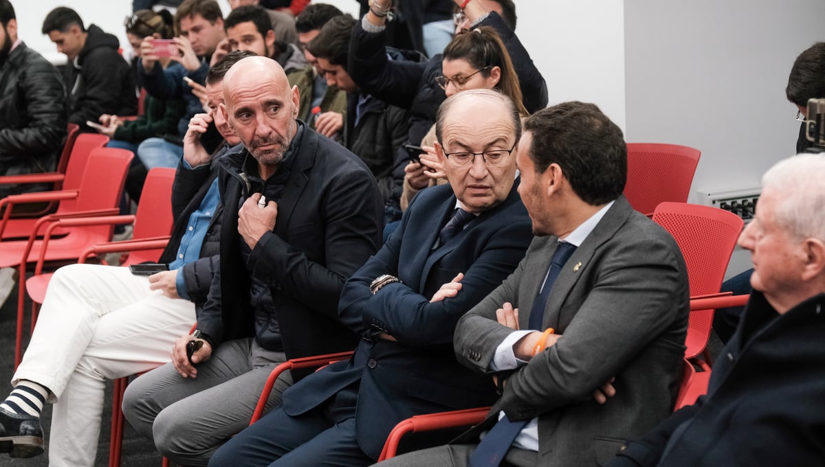 Monchi - Sevilla: las versiones cruzadas, el hilo de Twitter, la ...