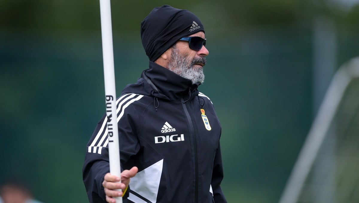 Álvaro Cervera seguirá en el Oviedo hasta 2025 - Estadio Deportivo