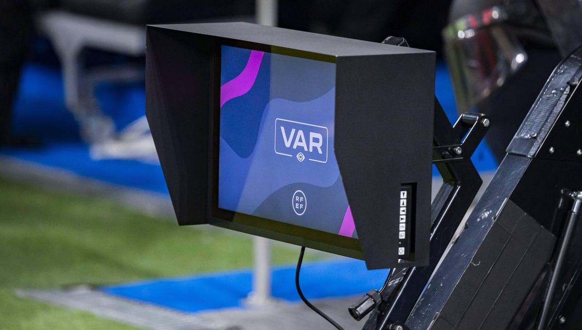 El VAR: quién lo inventó, desde cuándo se utiliza en el fútbol, sus reglas de aplicación y cómo ...