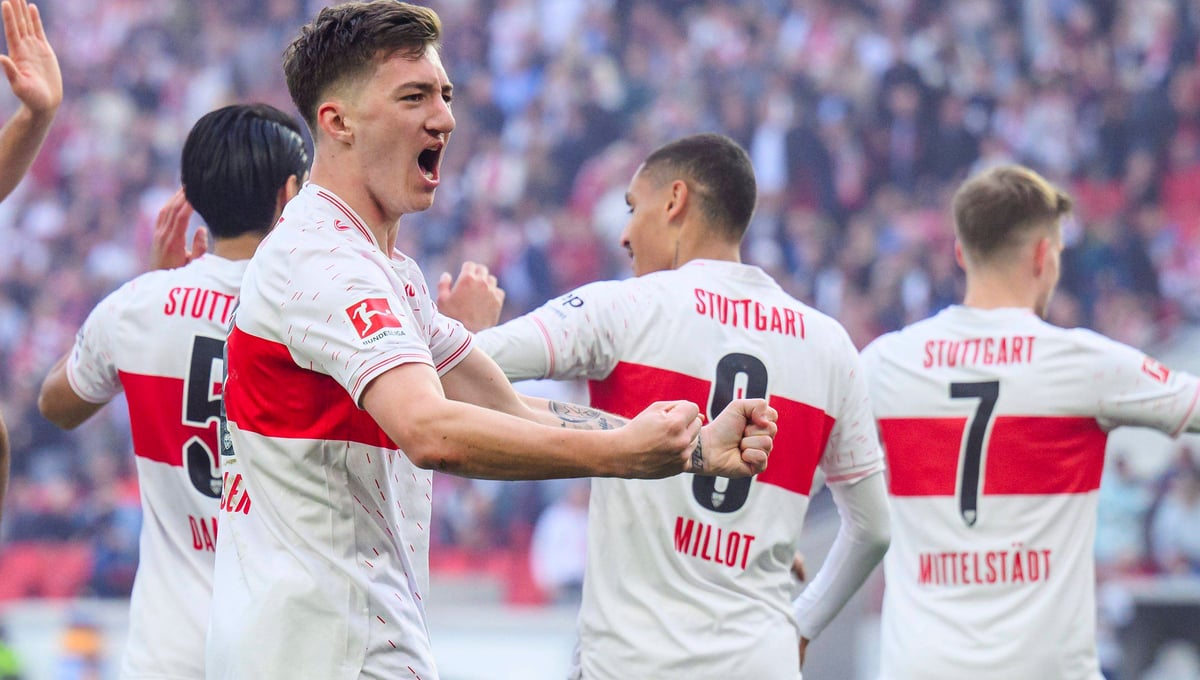 Angelo Stiller entra en escena - Estadio Deportivo