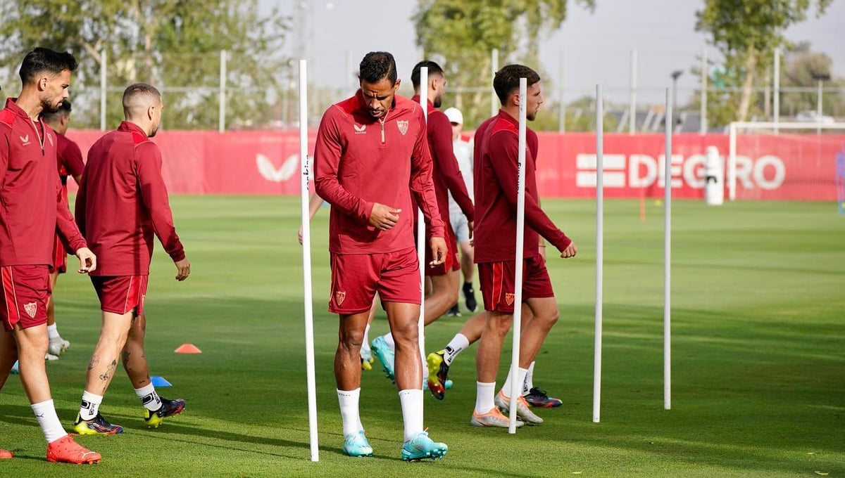 El jugador del Sevilla Fernando Reges se mete en la política de Brasil ...