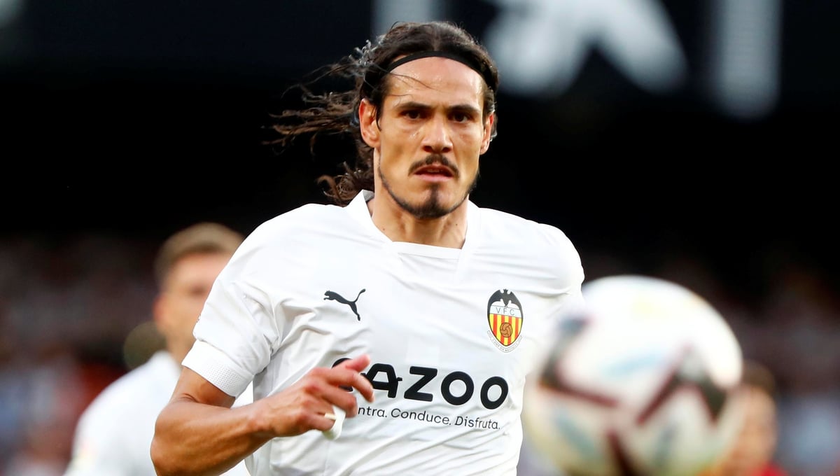 Cavani casi se queda sin debutar con el Valencia CF - Estadio Deportivo