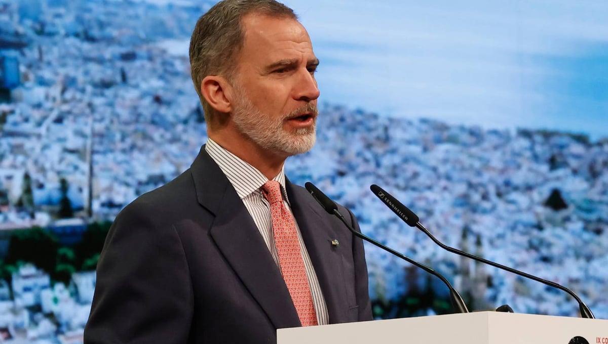 El entrañable gesto del Rey Felipe VI con un histórico del fútbol ...