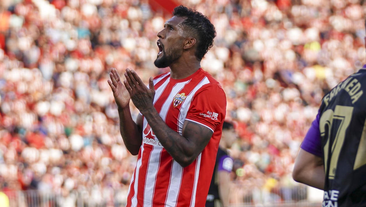 Adiós a Dyego Sousa - Estadio Deportivo