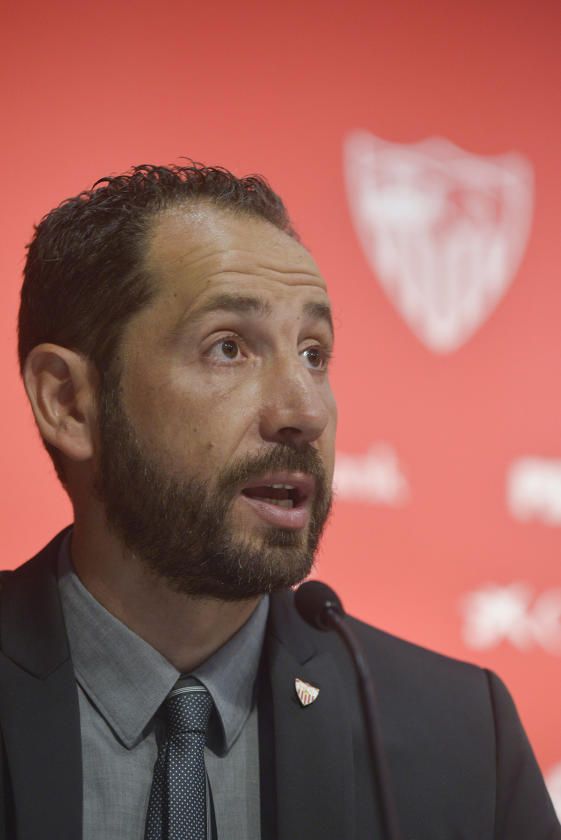 La presentación de Machín, en imágenes - Estadio Deportivo