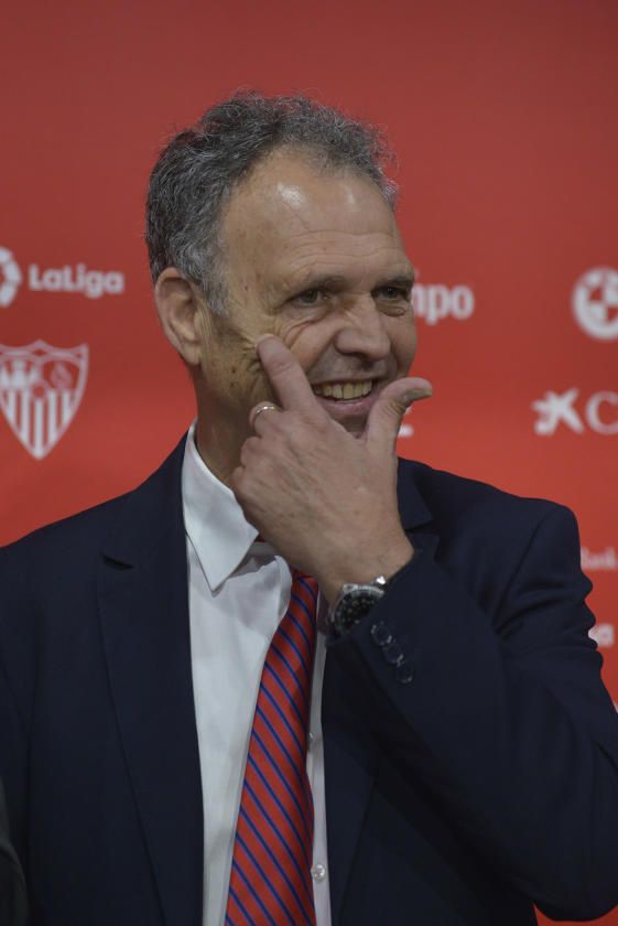 La presentación de Machín, en imágenes - Estadio Deportivo